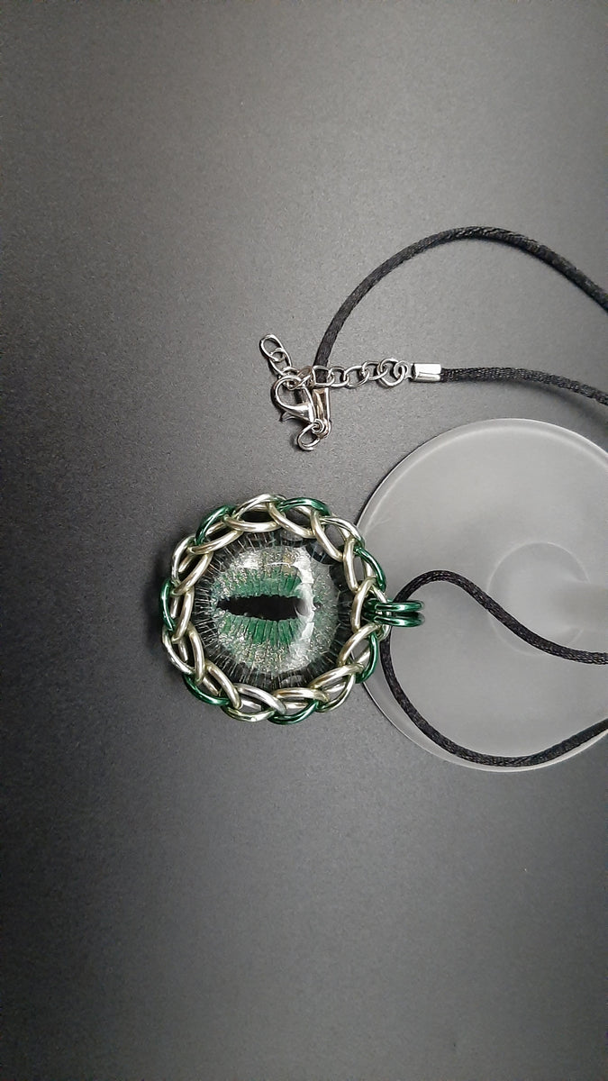 CHAMPAGNE AND GREEN CHAINMAIL DRAGONS EYE – Beyond Jewelery